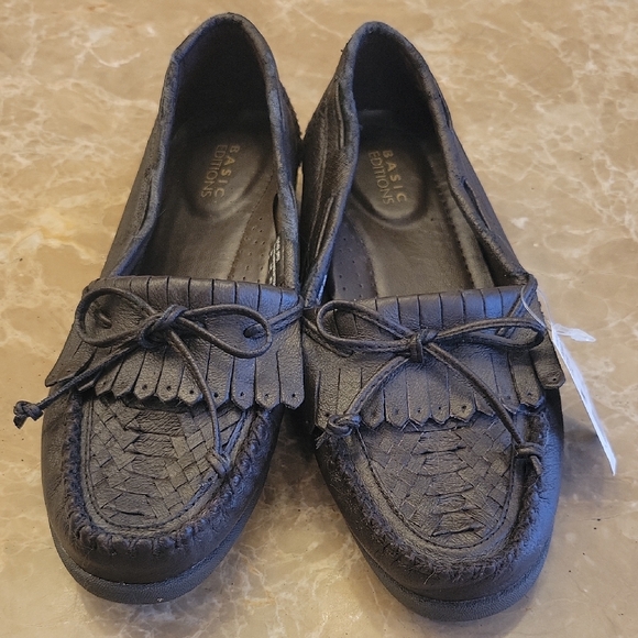 Basic Editions | Shoes | Basic Editions Black Moccasins With Fringe ...